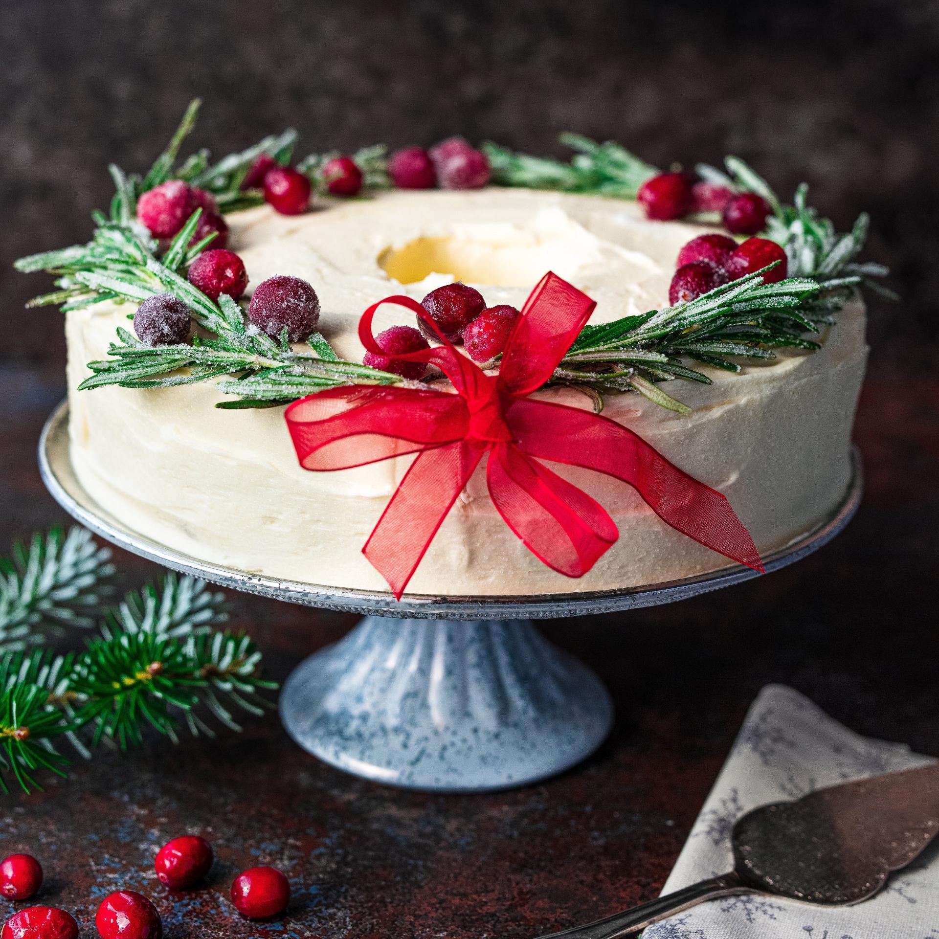 10 Christmas Sponge Cake Ideas – Easy, Stunning Holiday Bakes